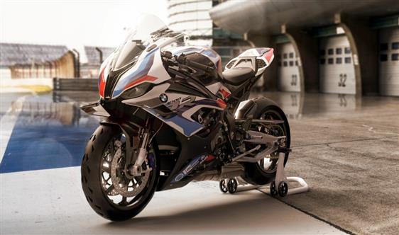 BMW M1000RR カスタムまとめ - おすすめのカスタムはこれだ！エアロ・ホイール・LEDなど｜みんカラ